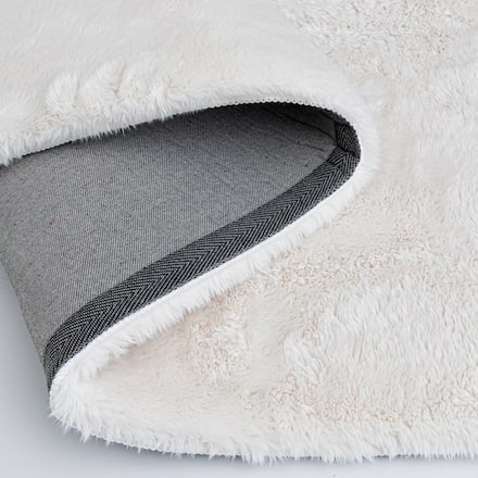 Belgian White Faux Fur/Memory Foam Area Rug 7'6"W x 9'6"L | Steinhafels