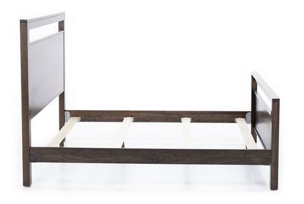 Daniel's Amish Modern Panel Bed | Steinhafels