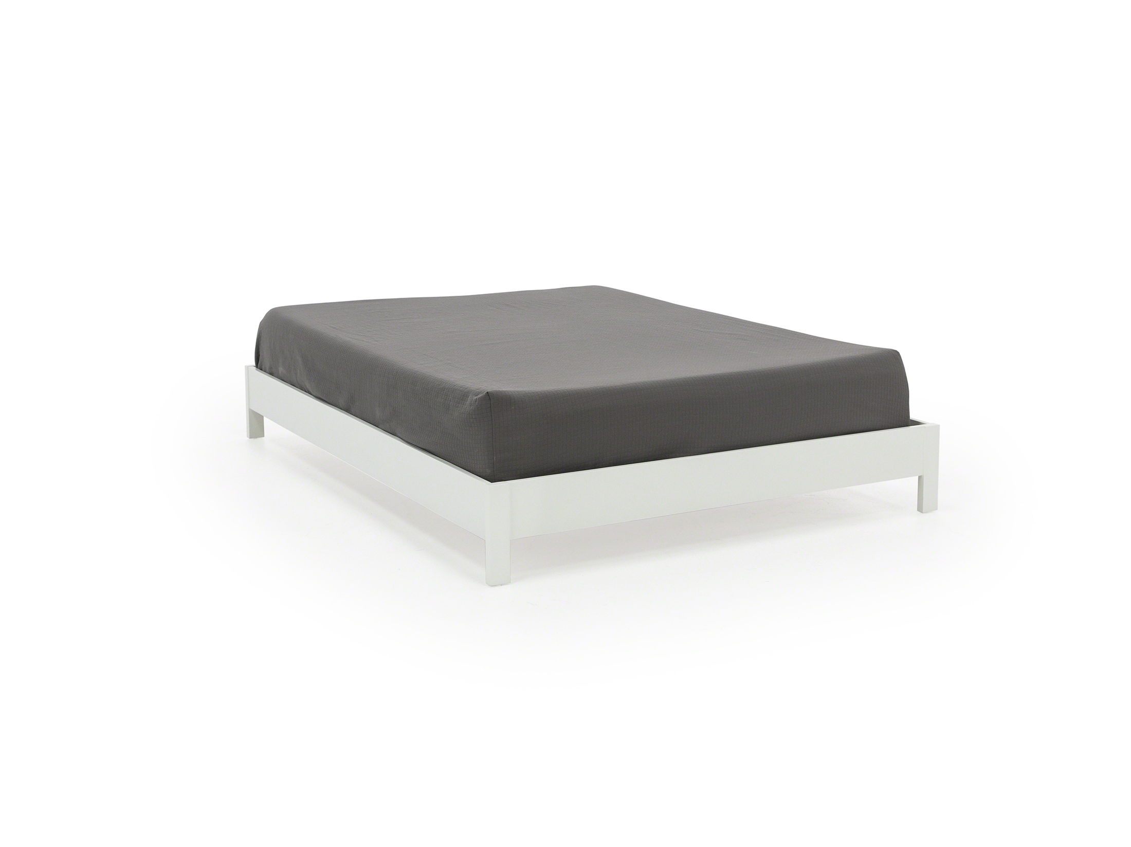Direct Designs® Essentials White Full Platform Bed | Steinhafels