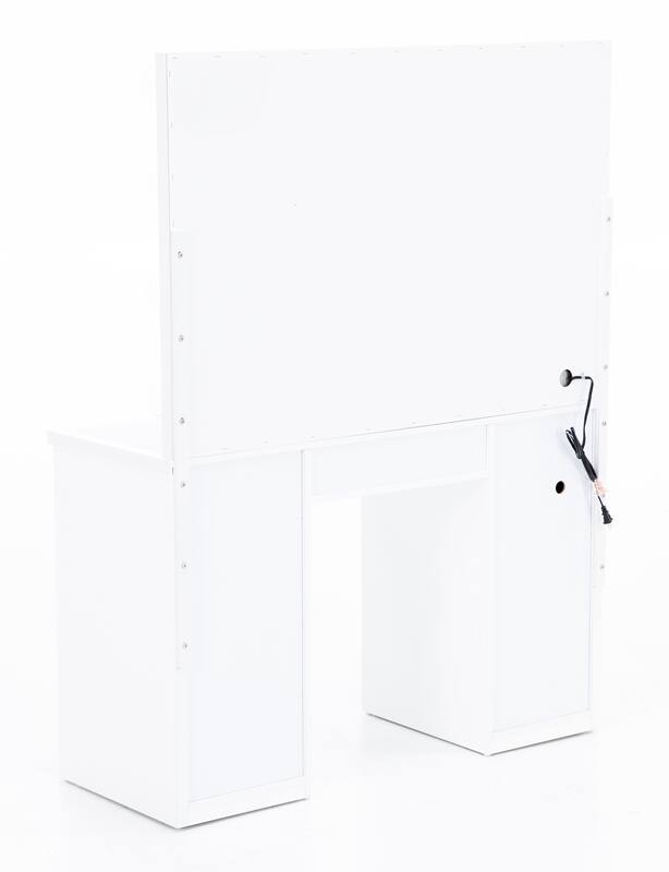 Reece Vanity | Steinhafels