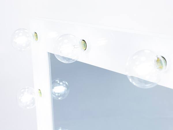 Reece Vanity | Steinhafels