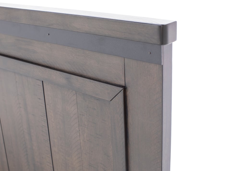 Thornwood Panel Bed | Steinhafels