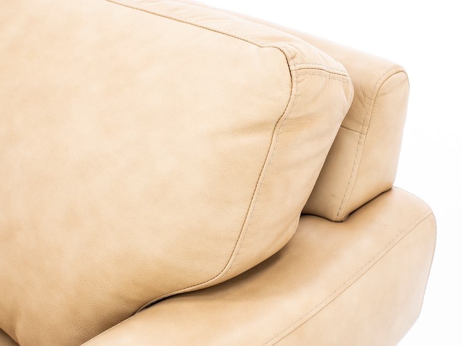 Sacramento Leather Large Key Arm Sofa | Steinhafels