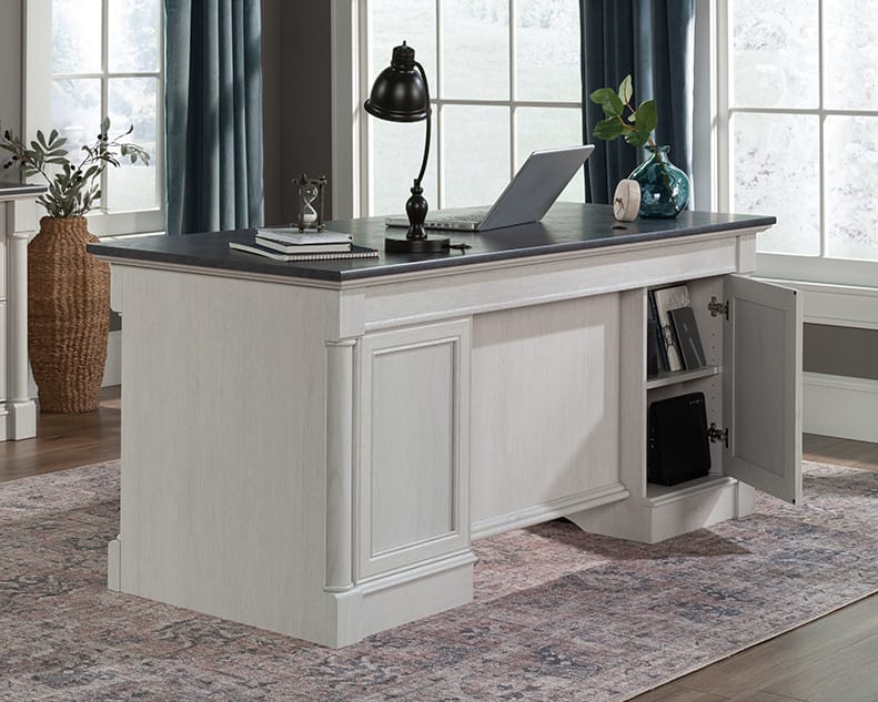 Palladia Exec Desk | Steinhafels