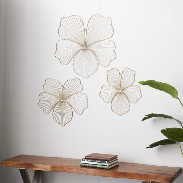 Set of 3 Gold Metal Flowers Wall Décor 19/21/26" | Steinhafels